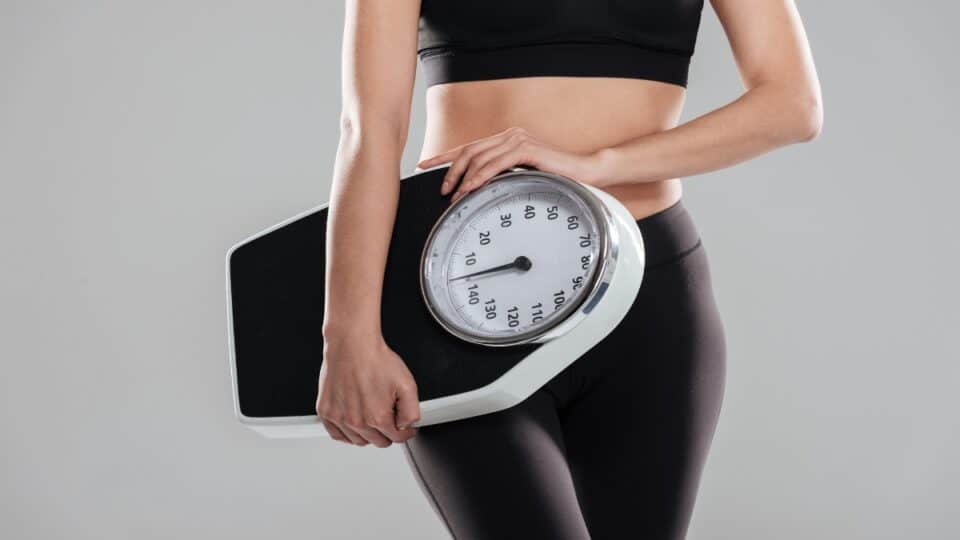 What Is the Average Weight for a 4’9 Female and Male?