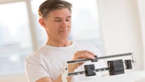The Average Male Weight for Men in the US and the UK