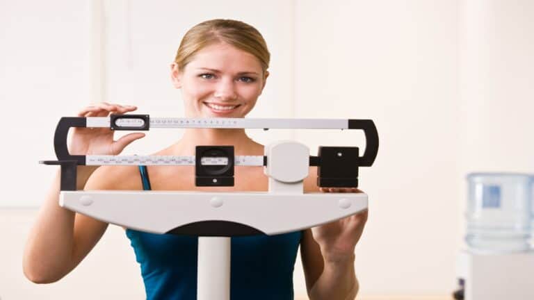 The Normal and Average Weight for a 6’4 Male